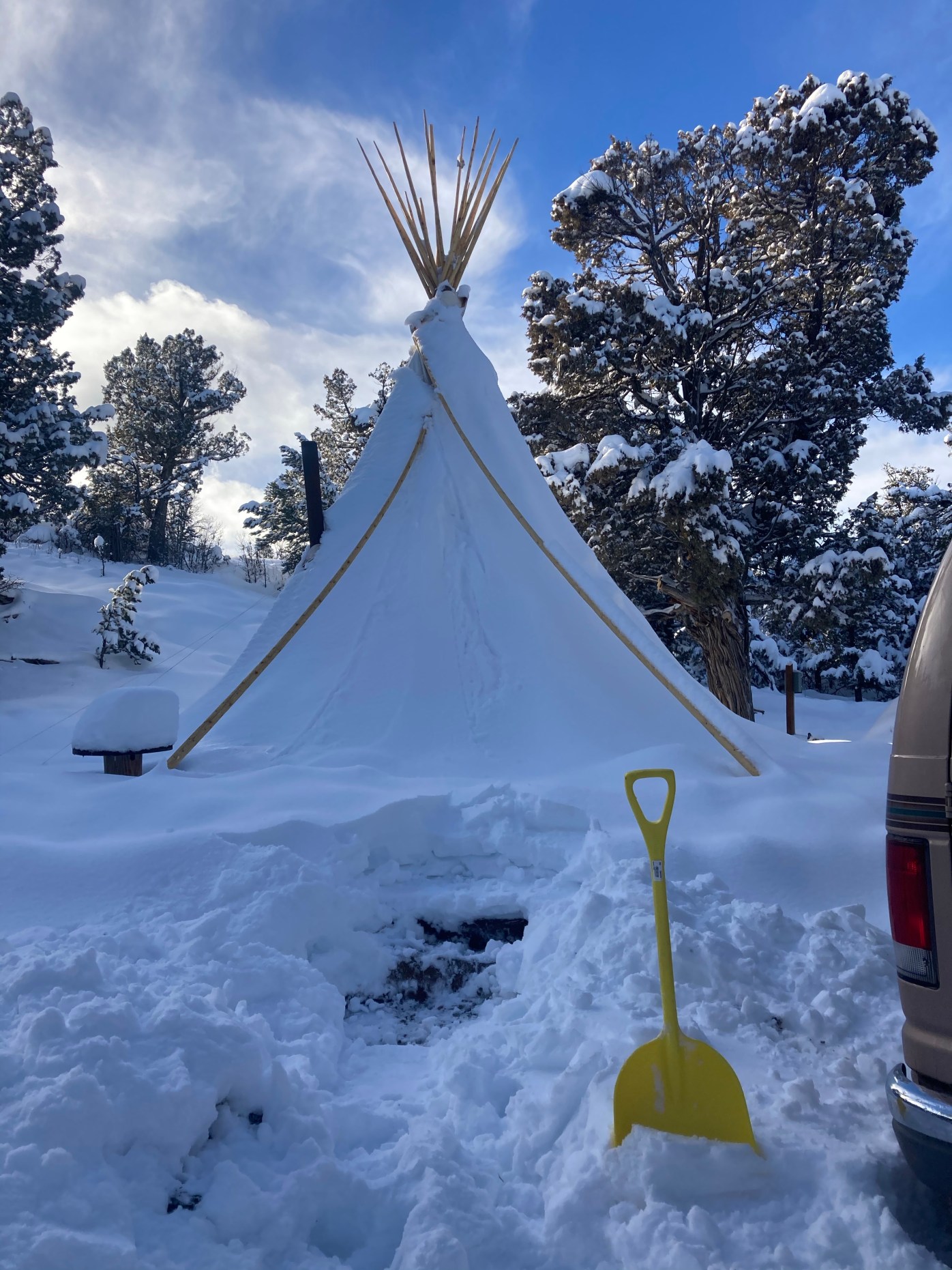 Tipi Tales: Winter – Beth Henshaw